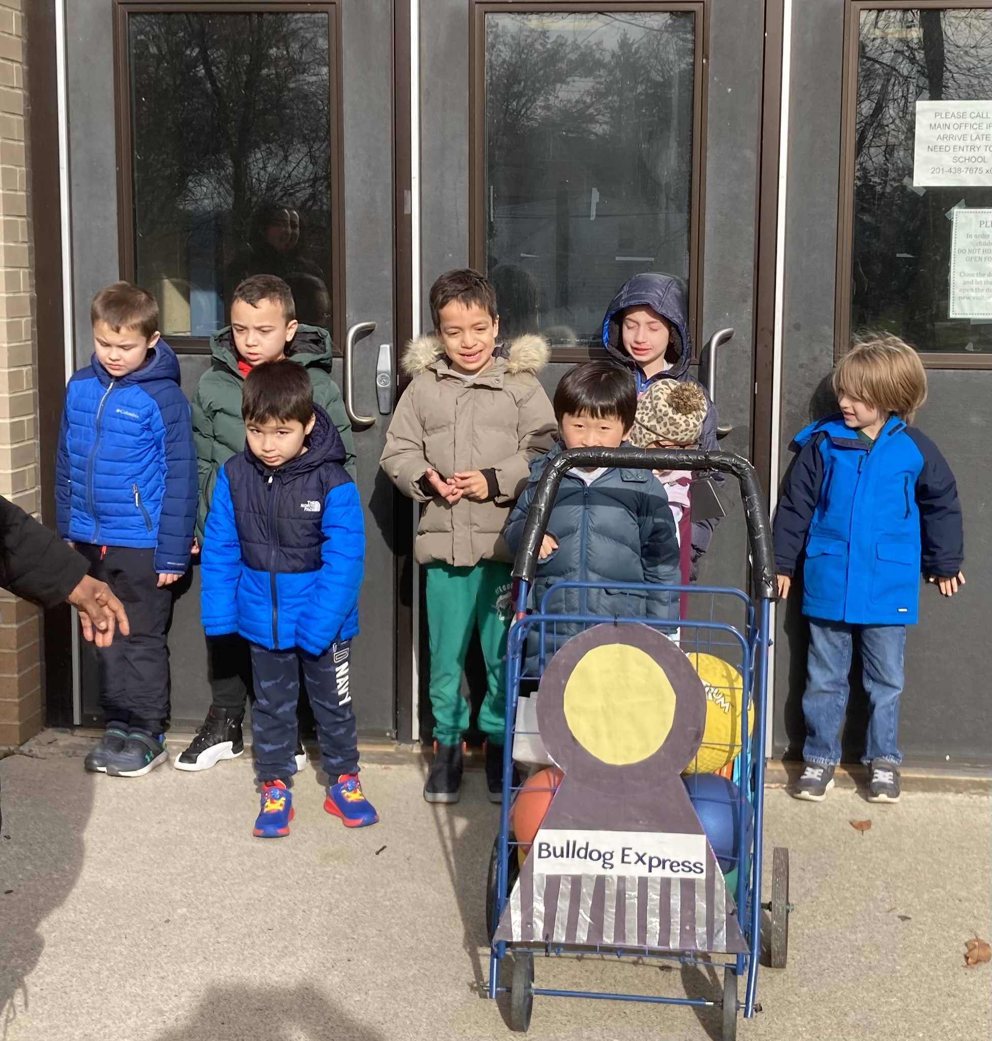 Bulldog Express - Lincoln School