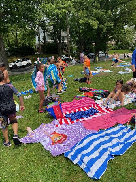 Grade 1 Tar Beach Fun in the Sun! - Lincoln School
