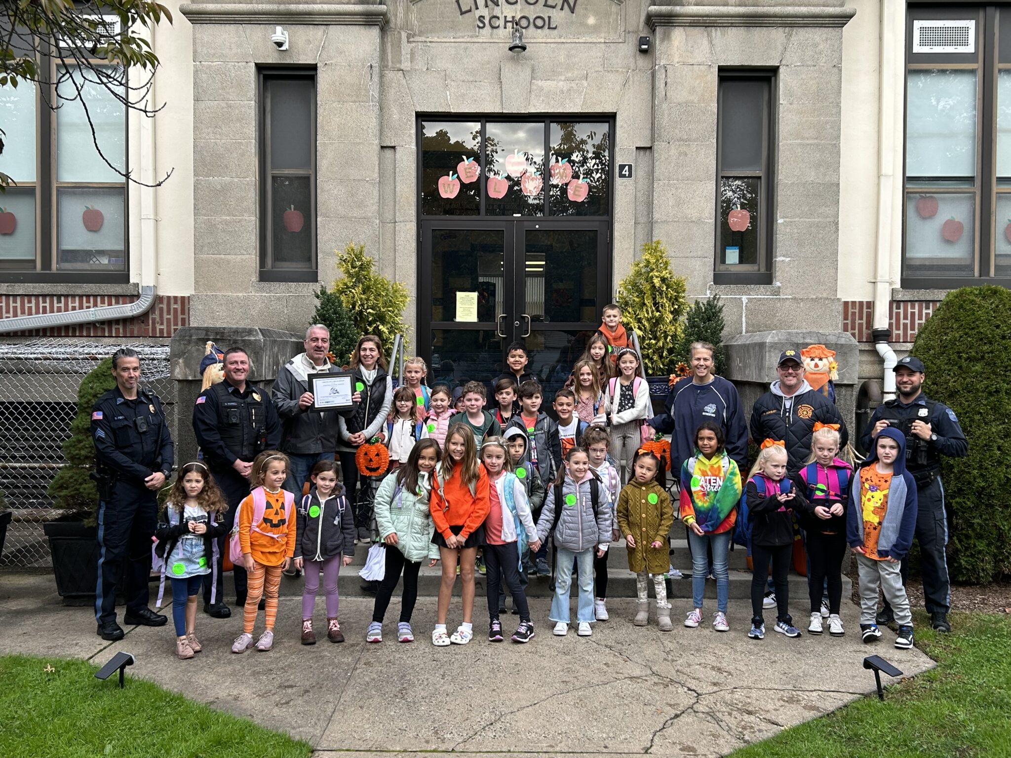 Walk to School with the Mayor - Lincoln School