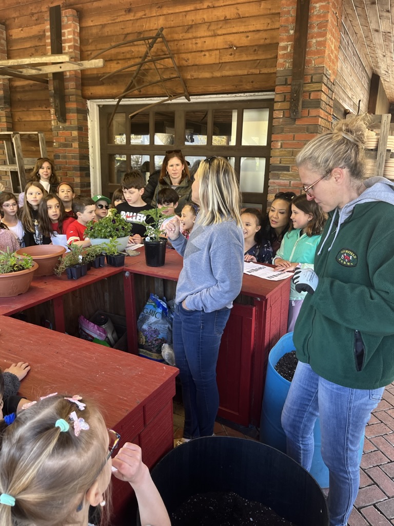 2nd Grade Learn Planting Skills - Lincoln School