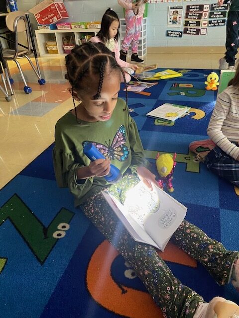 Flashlight Reading - Lincoln School