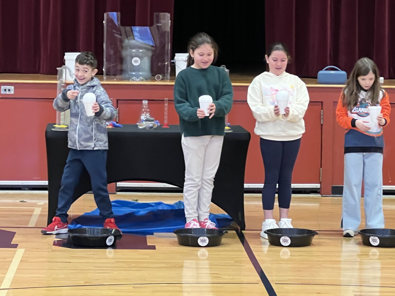 Funtastic Science Assembly - Lincoln School