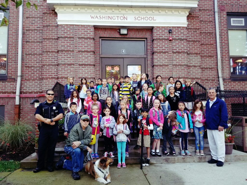 Washington School Students Walk With The Mayor - Washington School