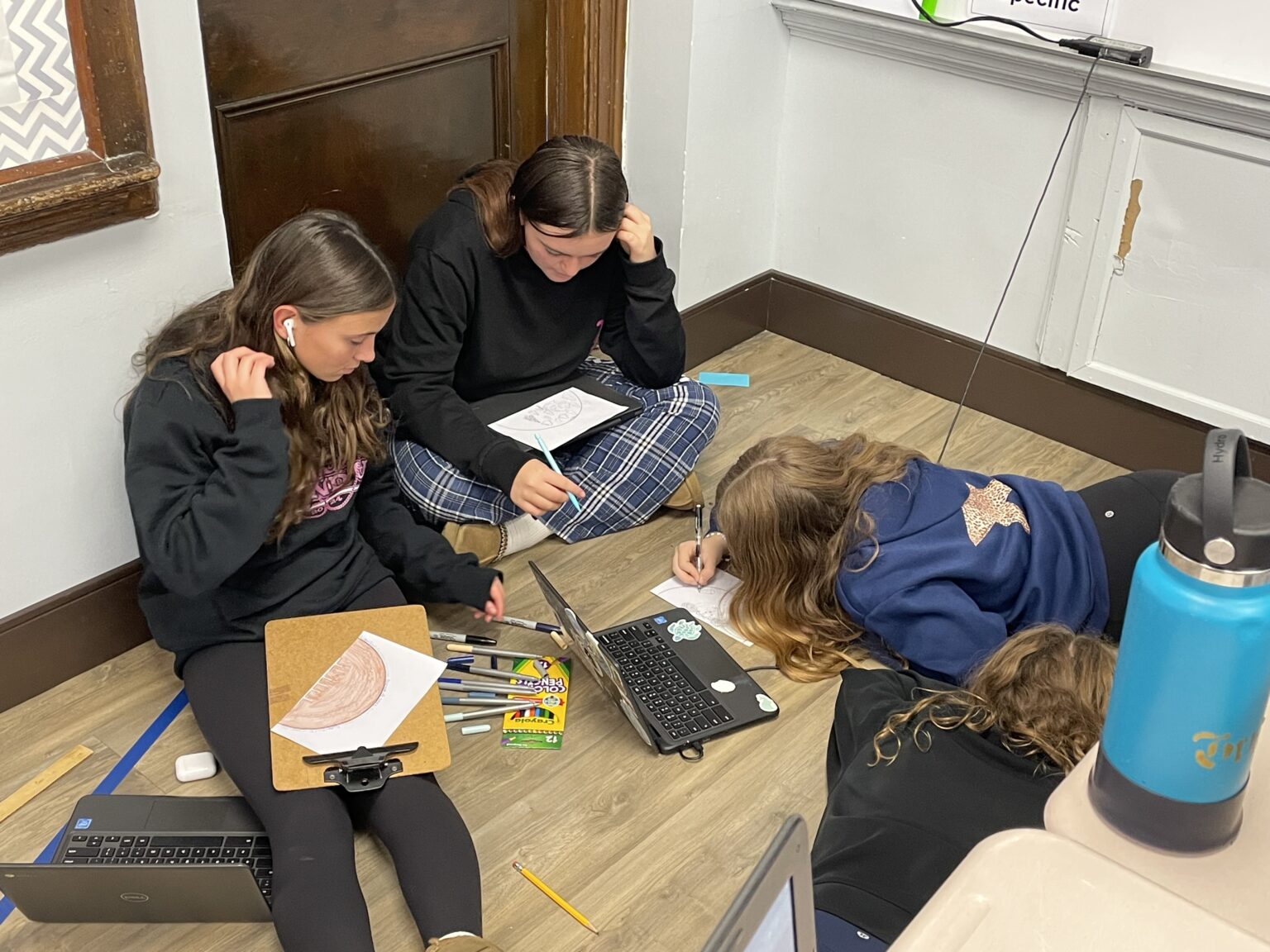 7th Grade UMS Students Create Community Mural - Rutherford Public Schools